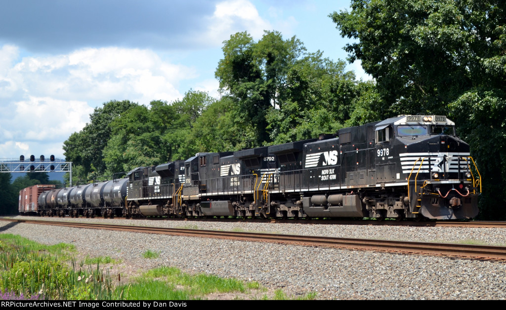 NS C40-9W 9978 leads 14G